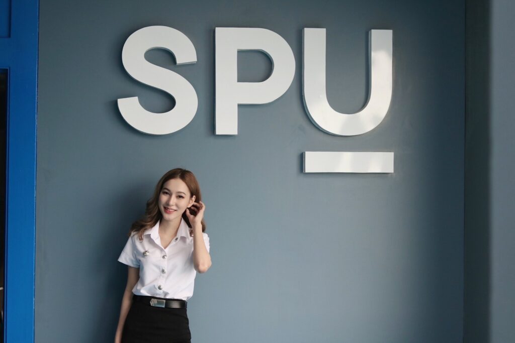 พี่ปลื้มปริ่ม Review บริหารธุรกิจระหว่างประเทศ SPU หลักสูตรทันสมัย ...