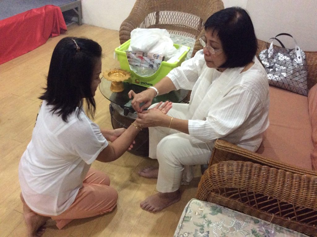 สัมมนานอกสถานที่ เชื่อมความสัมพันธ์รุ่นพี่-รุ่นน้อง SPU 57 (กิจกรรมที่ 4) กิจกรรมบายศรีสู่ขวัญ ...