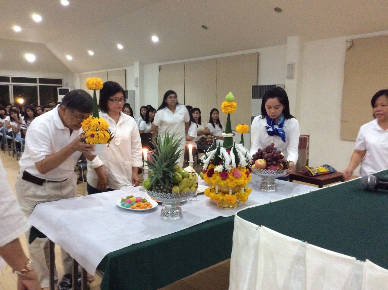 สัมมนานอกสถานที่ เชื่อมความสัมพันธ์รุ่นพี่-รุ่นน้อง SPU 57 (กิจกรรมที่ 4) กิจกรรมบายศรีสู่ขวัญ ...