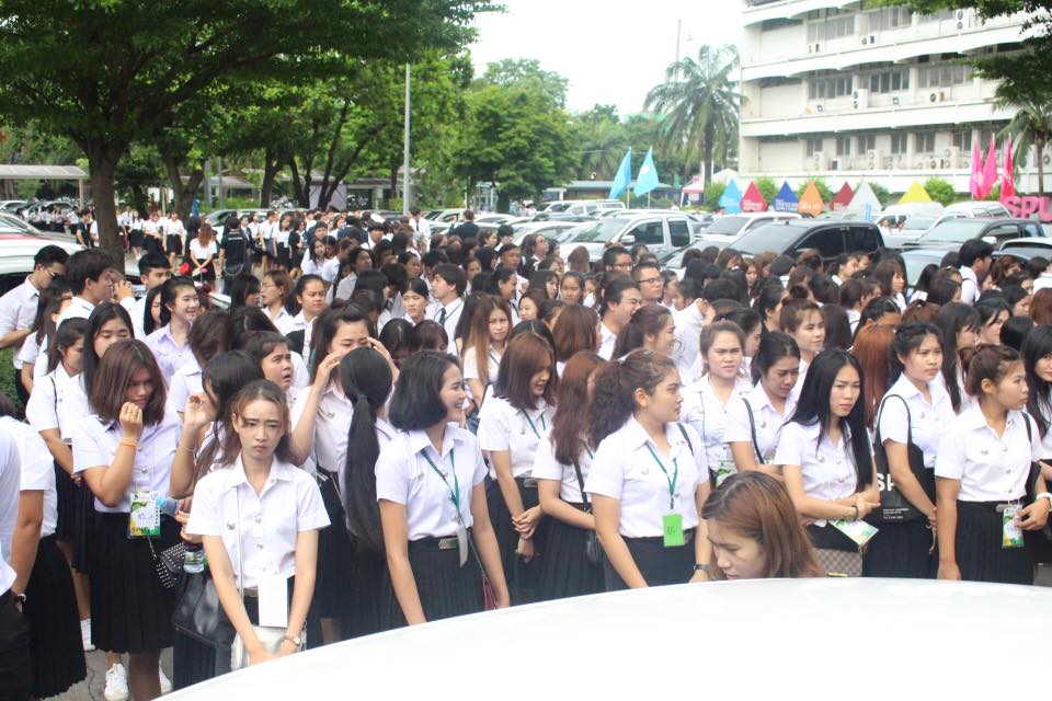 ปฐมนิเทศนักศึกษาใหม่ ปี 2560 ...Yes....SPU...Yes...ACC - คณะบัญชี