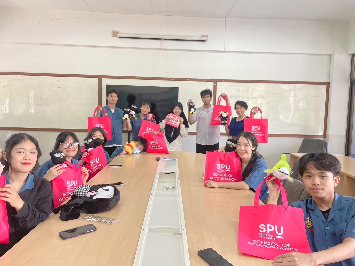 บัญชี SPU : พี่ๆ บัญชี Back to School - คณะบัญชี