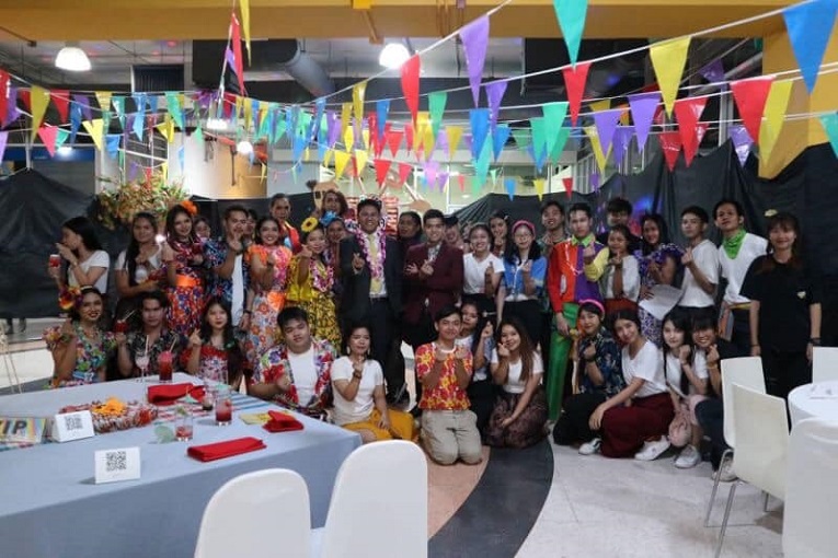 SPU Food and Beverage Business Simulation - วิทยาลัยการบิน การท่อง ...