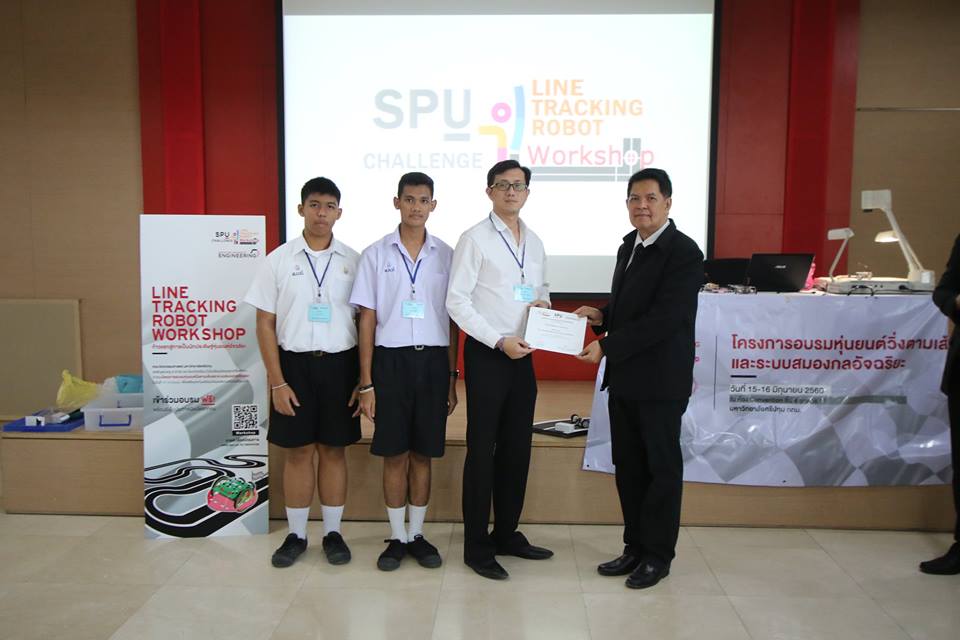 Thai children... are cooler than you think (Line Tracking Robot WORKSHOP) - คณะวิศวกรรมศาสตร์