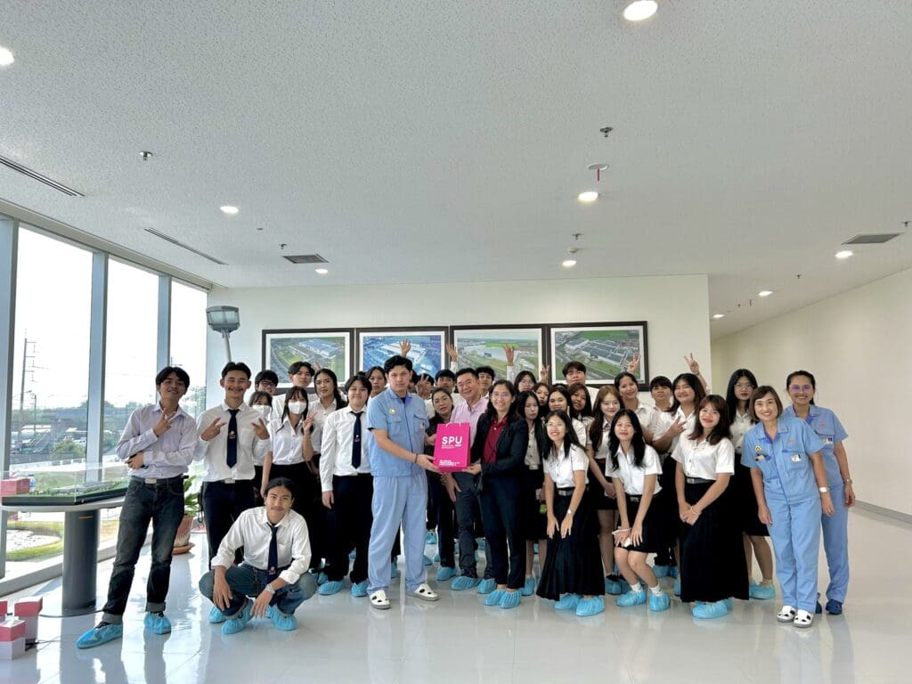 Open the world of industry! Industrial engineering students study at ...