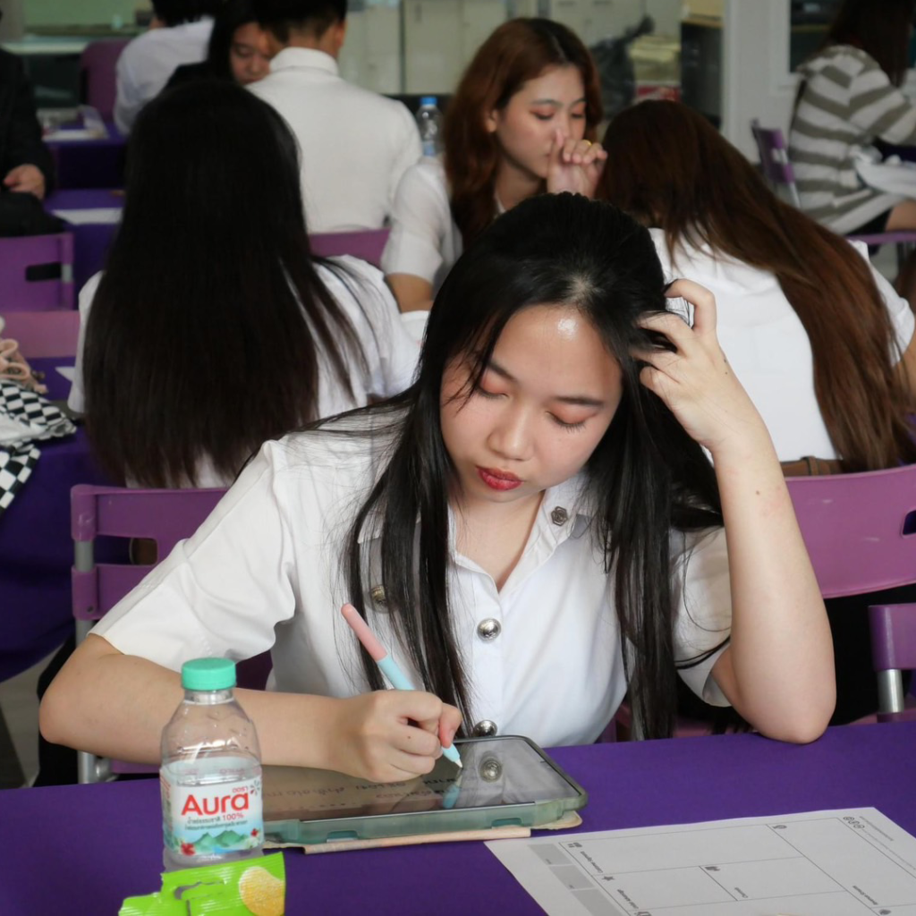 ทีม #DekSPU ร่วมอบรมการเขียนแผนธุรกิจด้วย Lean Canvas ภายใต้โครงการ ...