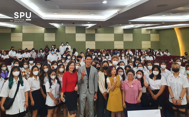 DEK บริหารธุรกิจ SPU เรียนรู้ "ถอดวิธีคิดธุรกิจ เจ้าของแบรนด์ YUEDPAO (ยืดเปล่า)" ผ่านโครงการ ...