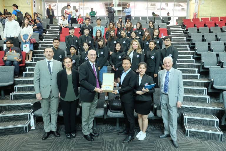 เพิ่มศักยภาพ! เด็กว.นานาชาติ SPU เรียนรู้ ICT & Digital Tools 2017 @มาเลยเซีย - news-update