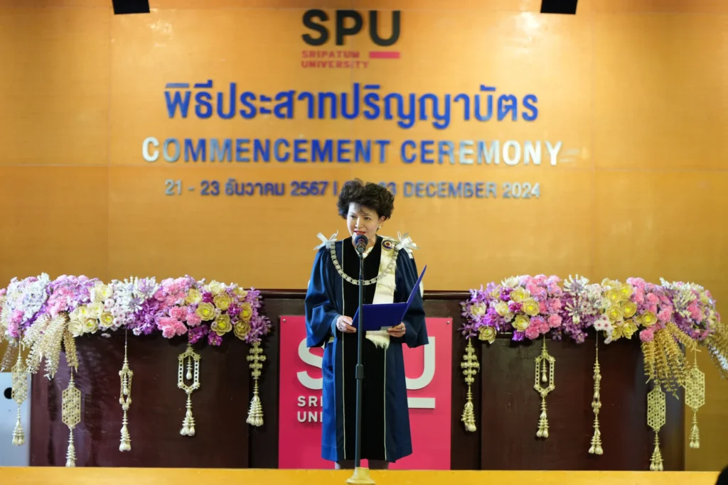 SPU จัดพิธีประสาทปริญญาบัตร ประจำปีการศึกษา 2566 เน้นย้ำการเรียนรู้ตลอดชีวิต ปรับตัวยุค AI หัวใจ ...