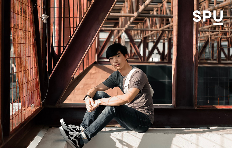 ปอนด์- อดิศร เลื่องวิจิตรสกุล หนุ่มตี๋ ดีกรีดีจนได้ลงเพจ สมาคมนิยมหนุ่มวิศวะ – SPU life